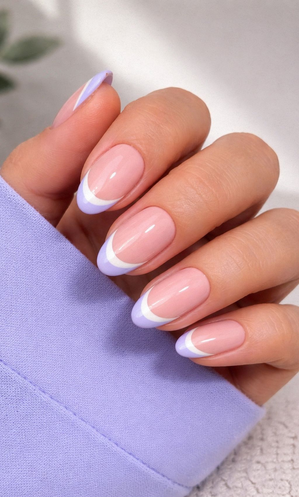 20 Short Nail Designs That Still Look Glam - My Financial Hill